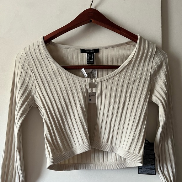 Tops | Nwt Forever 21 Split Front Crop Top | Poshmark